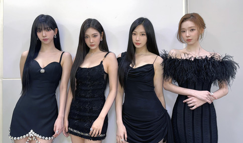 SEVENTEEN Raih Daesang di The Fact Music Awards 2023